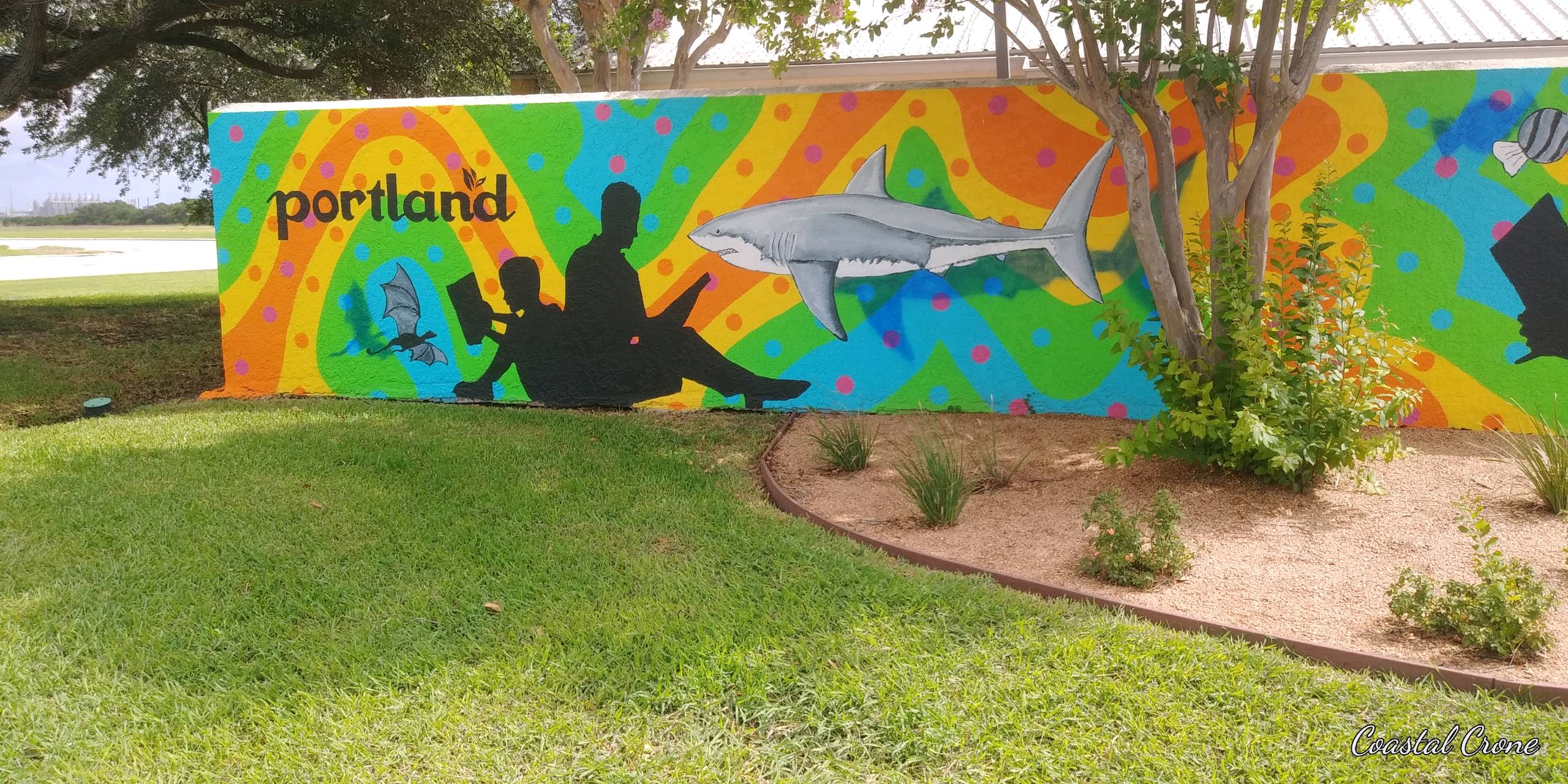 FRIDAY FOTO: LIBRARY MURAL | THE COASTAL CRONE